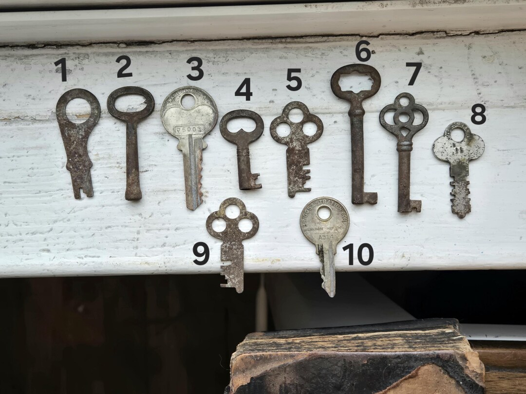 PICK 1 Vintage Skeleton Keys & Old Rusty Iron Metal Warded for ...