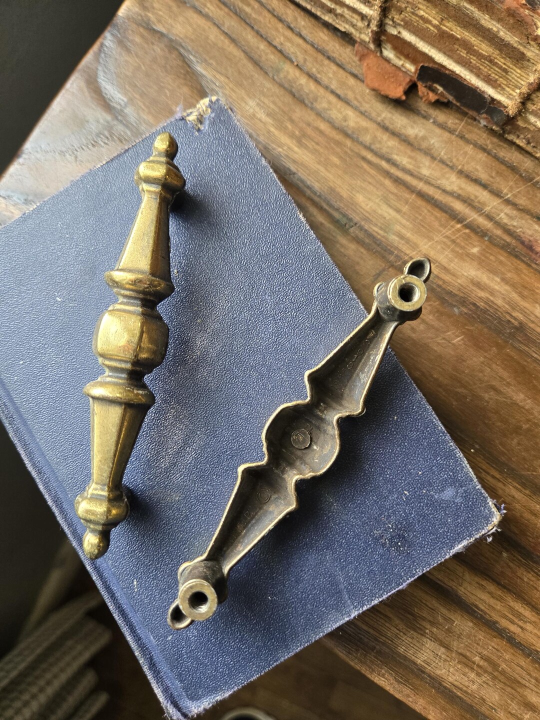 1 Vintage Gold Handle Drop Drawer Pull, Cabinet Dresser Wint P ...