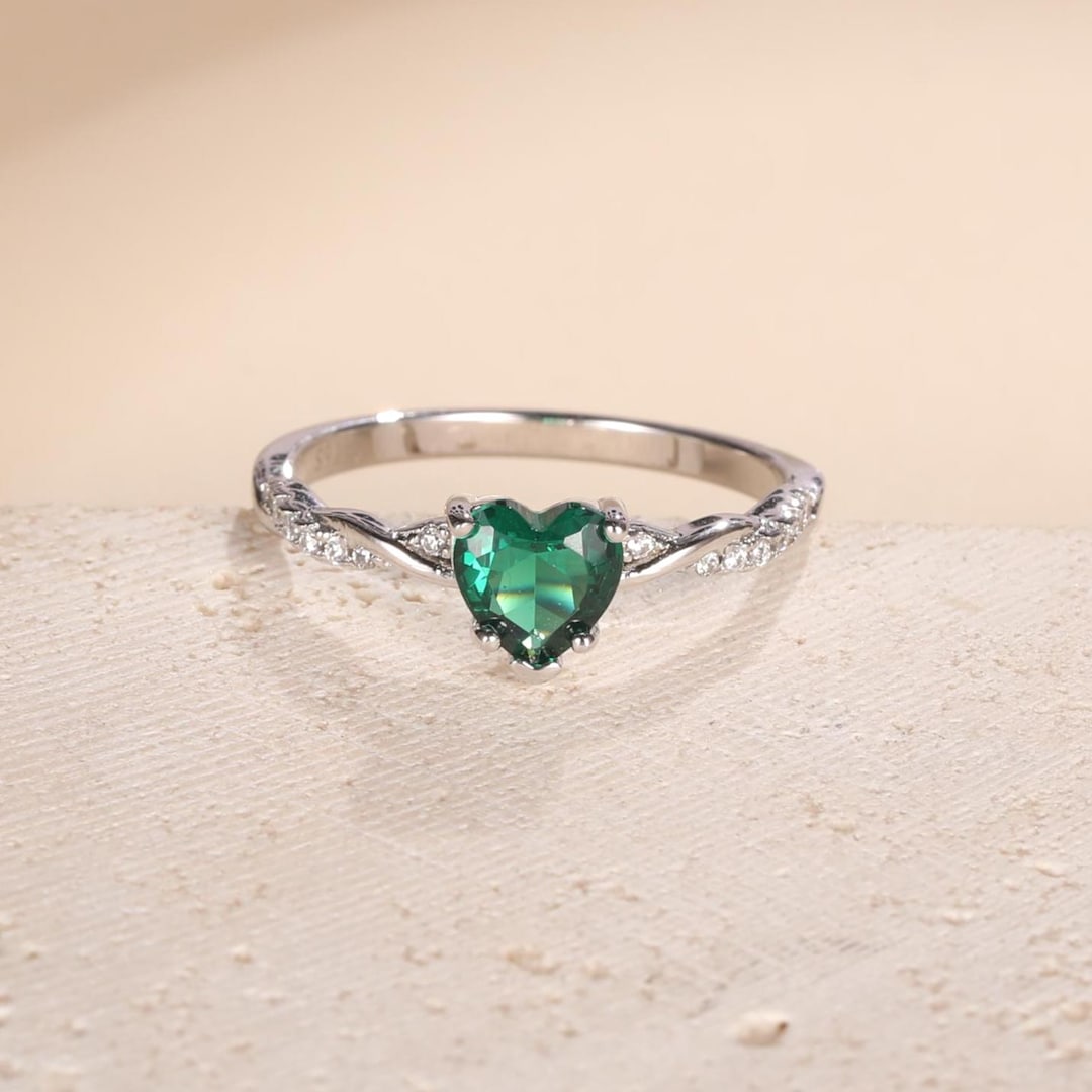 Emerald Heart Cubic Zirconia Ring, 925 Sterling Silver Statement Ring ...