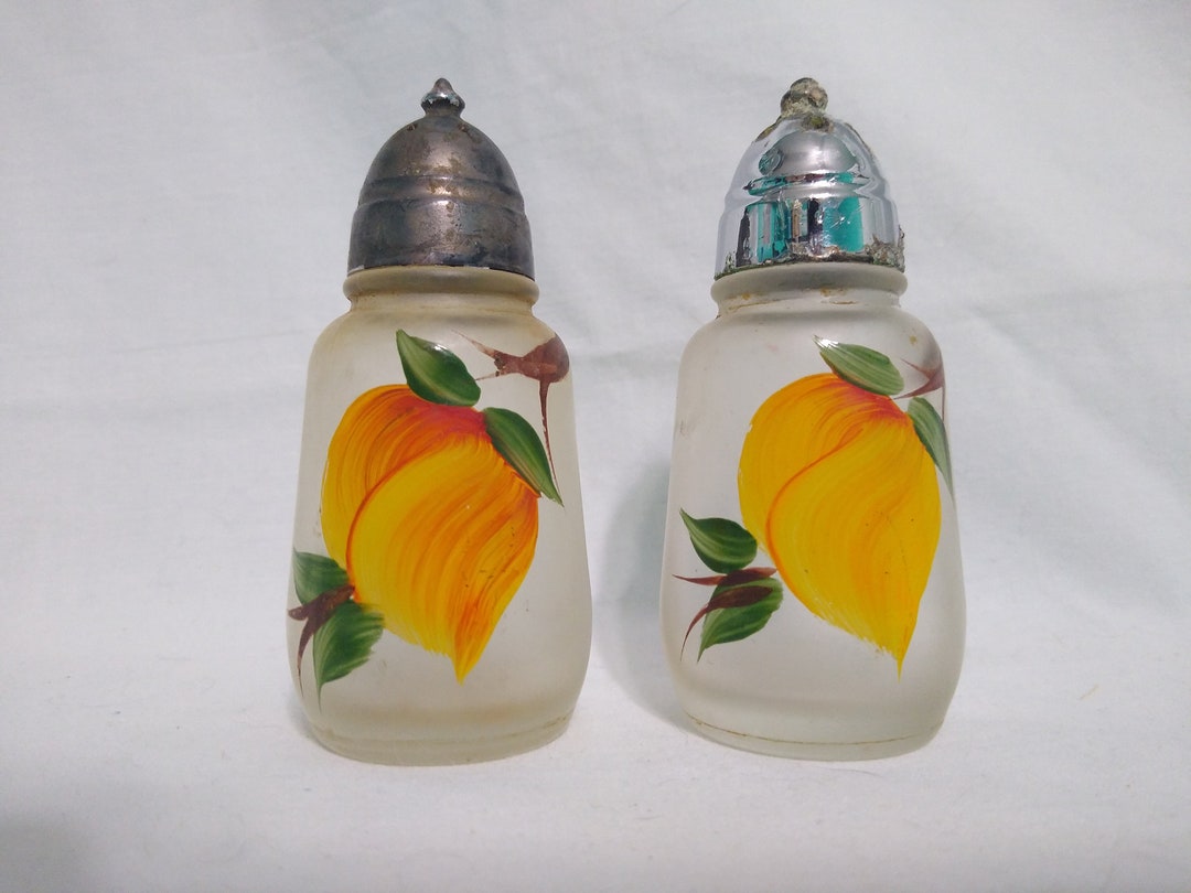 Hazel Atlas Peaches Glass Salt and Pepper Shakers - Etsy