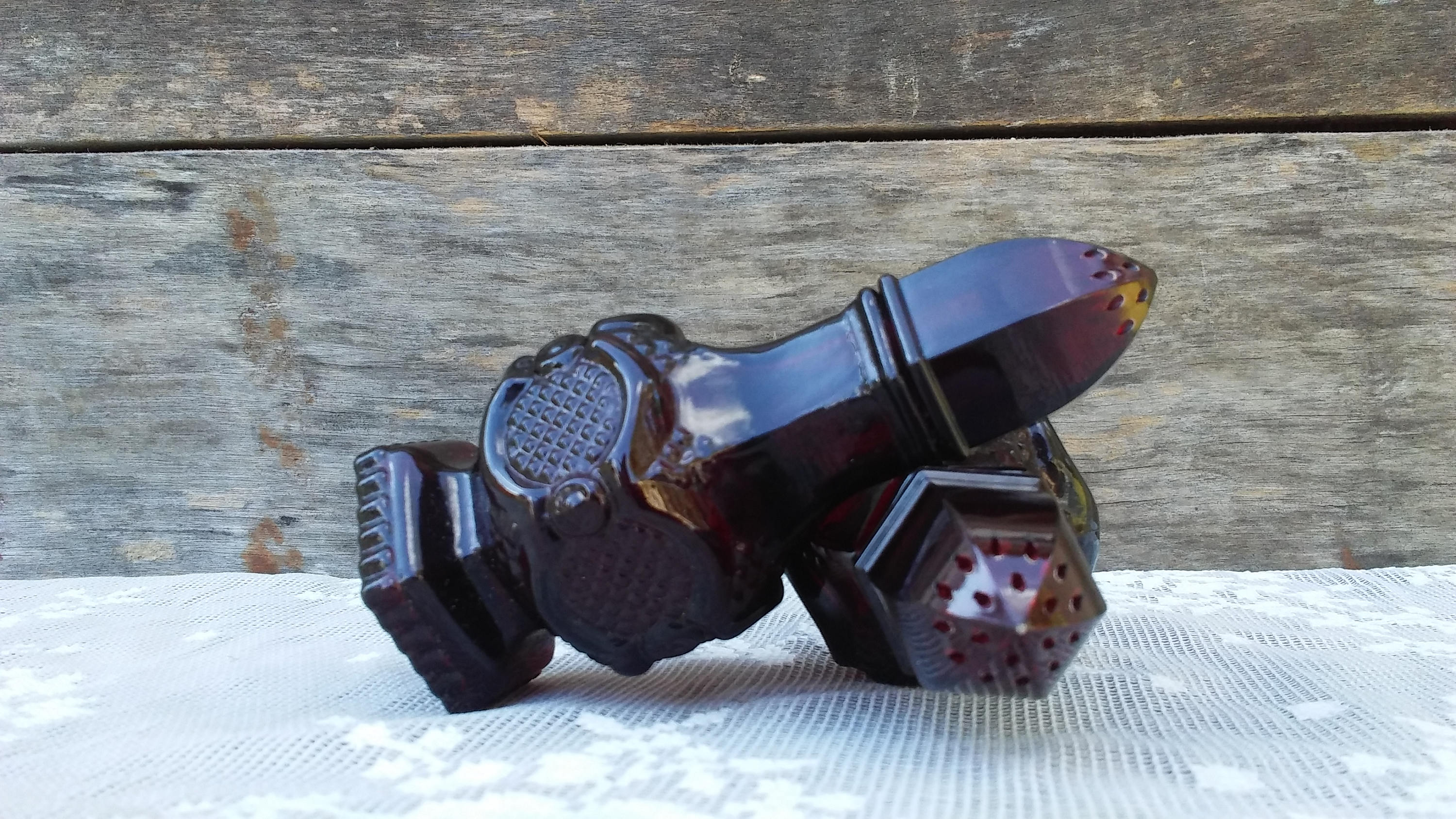 Garnet Red Salt and Pepper Shakers Cape Cod Avon by Wheaton - Etsy