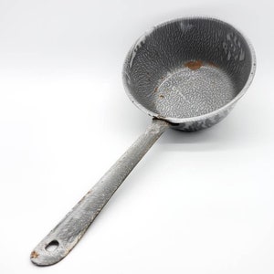 Vintage Dipper, Gray Enamelware, Long Handle, Enamelware Ladel - Etsy