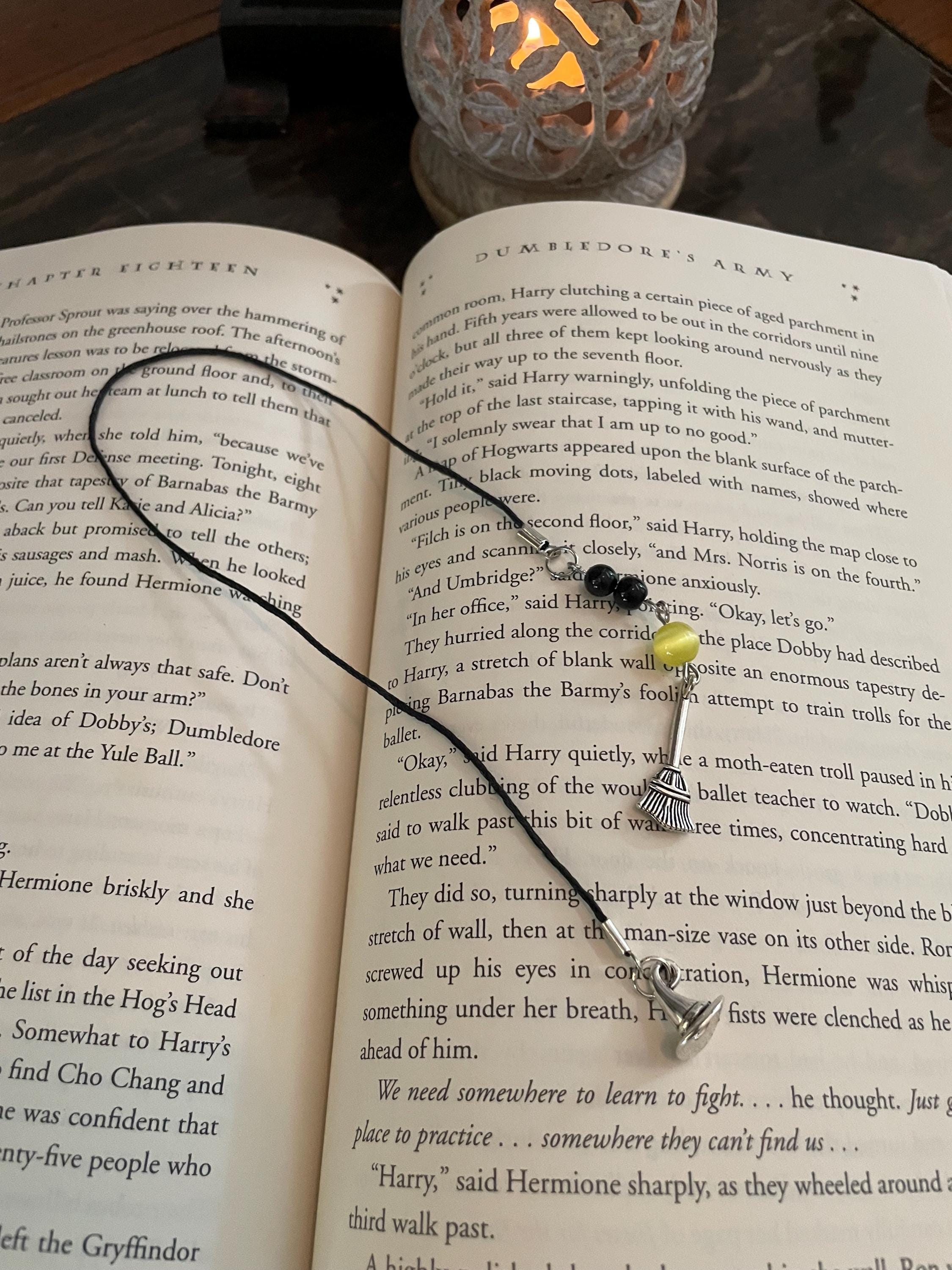 Harry Potter House Hufflepuff Bookmark, Sorting Hat, Hermione Grainger ...