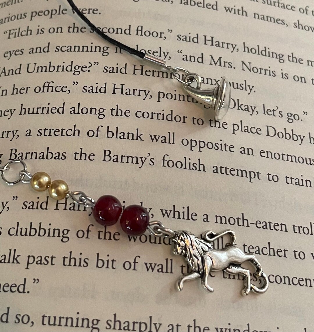 Harry Potter House Gryffindor Bookmark, Sorting Hat, Hermione Grainger ...