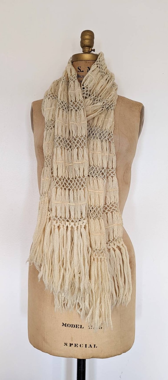 1970's OPENWORK MACRAME SHAWL Vintage 70s Extra Large… - Gem