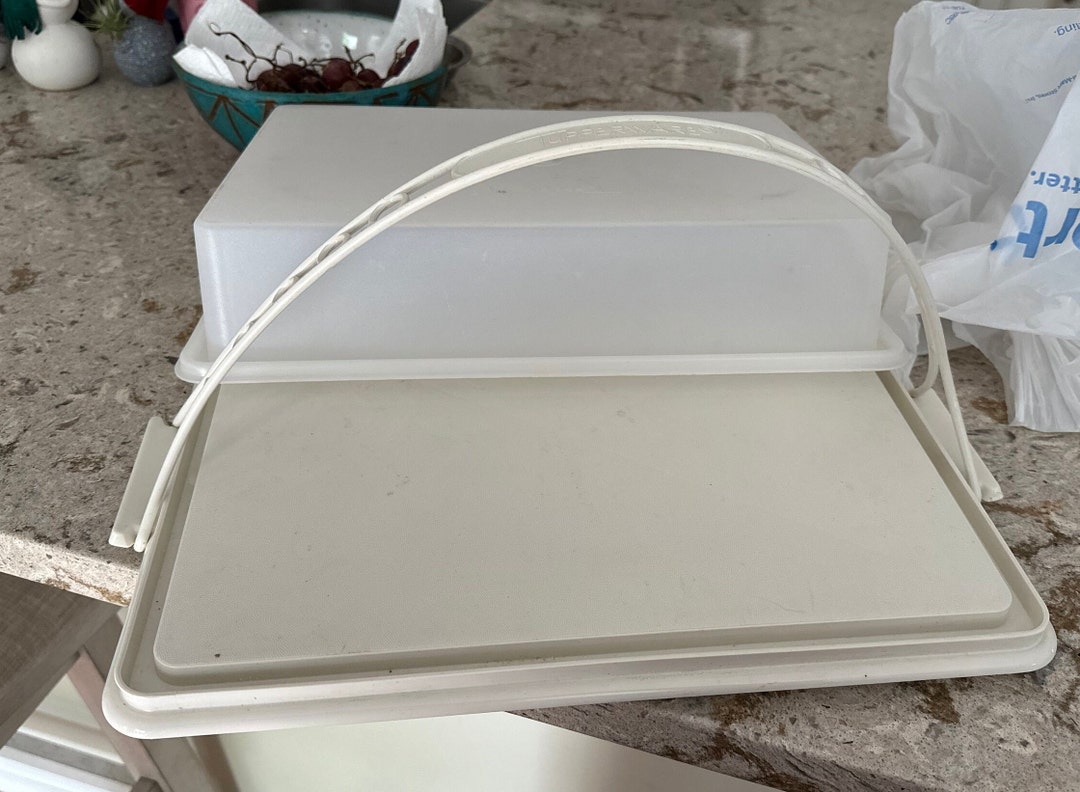 Vintage Tupperware Sheet Cake Saver With Handle - Etsy