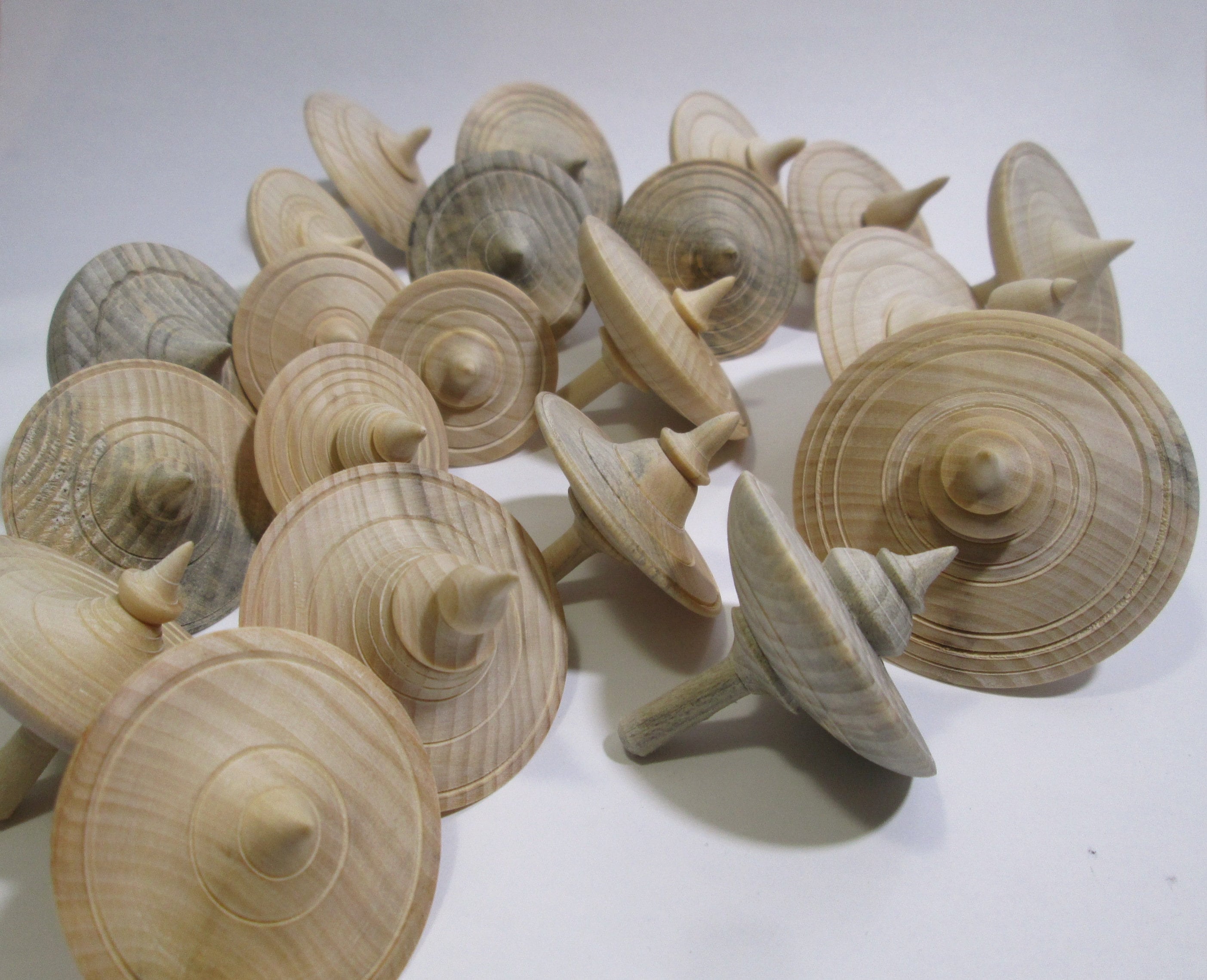 Collectibles lot to color manual turning 20 wooden tops Art ...