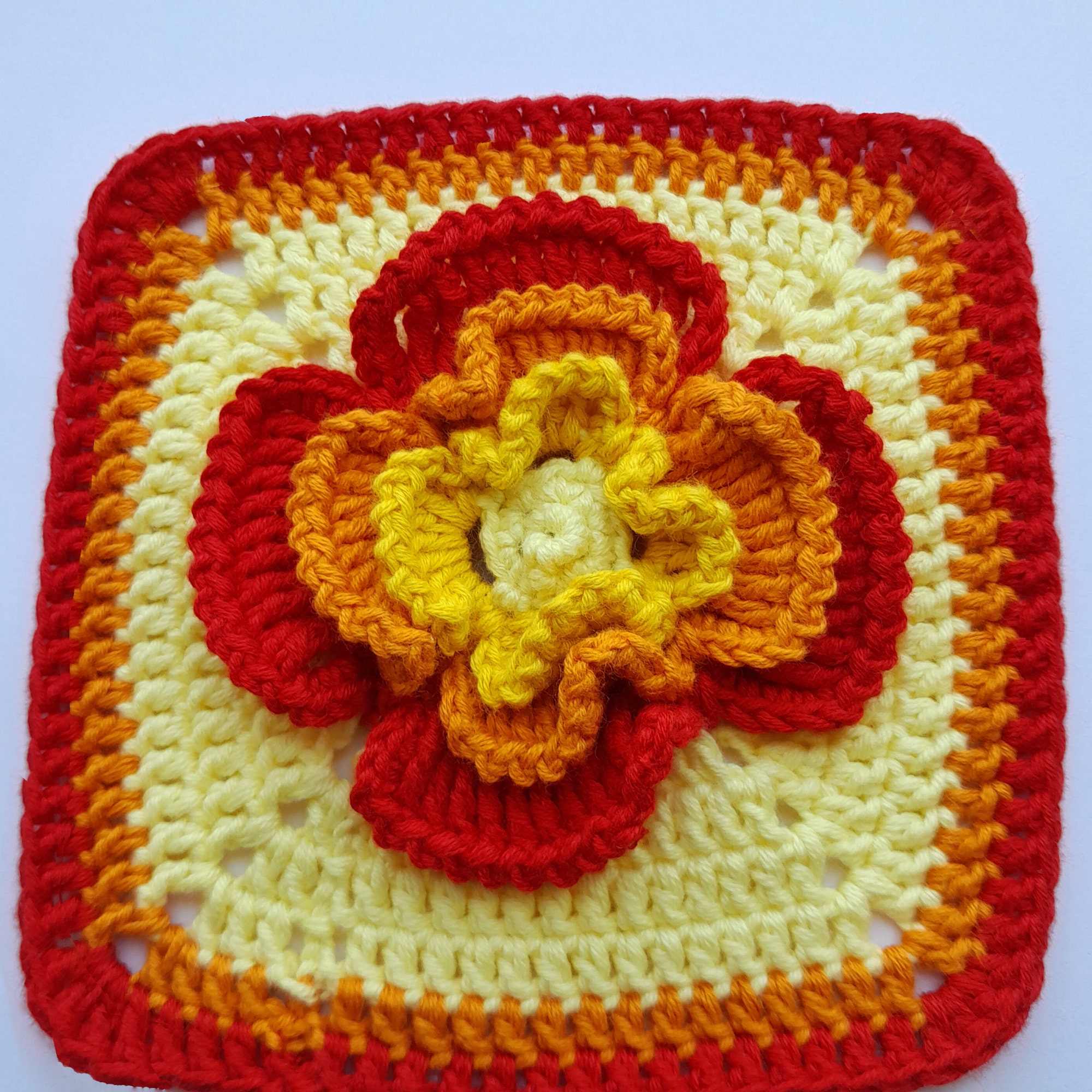 Granny Square Flower Pattern, Crochet Granny Square Flower Tutorial ...