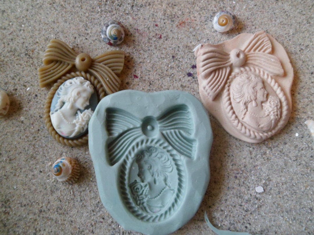 Silicone Mold Woman on Old Style Cabochon for Fimo Wepam - Etsy