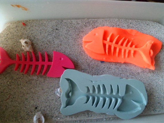 Moule silicone poisson d avril arete de poisson pour fimo | Etsy