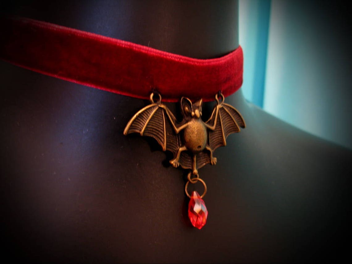 Vintage Style Medieval Victorian Choker Necklace/red Velvet Choker ...
