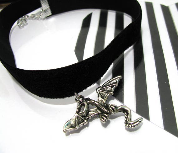Vintage Style Medieval Victorian Choker Necklace/black Velvet | Etsy
