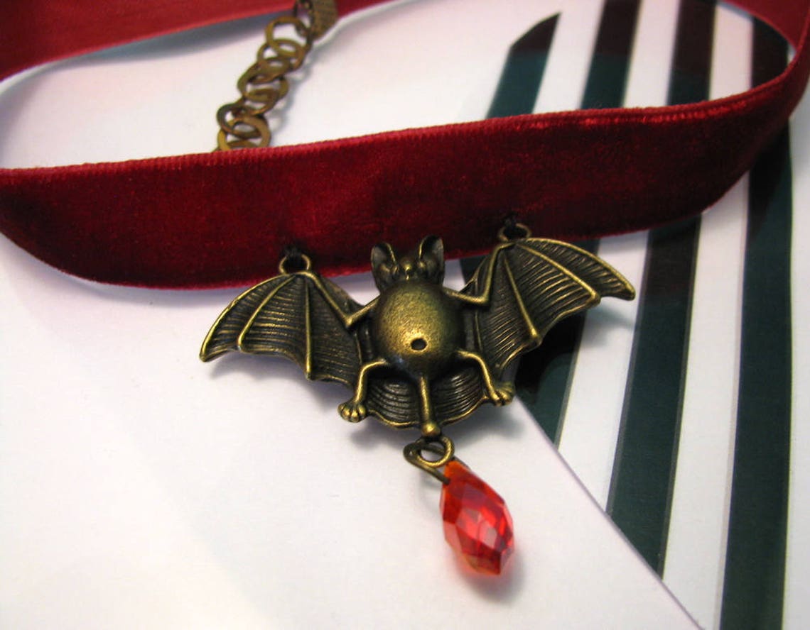 Vintage Style Medieval Victorian Choker Necklace/red Velvet Choker ...