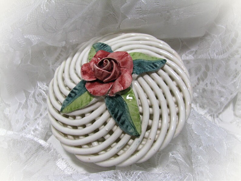 Woven Porcelain Trinket Box/ Capodimonte Style Trinket Box With Flower ...