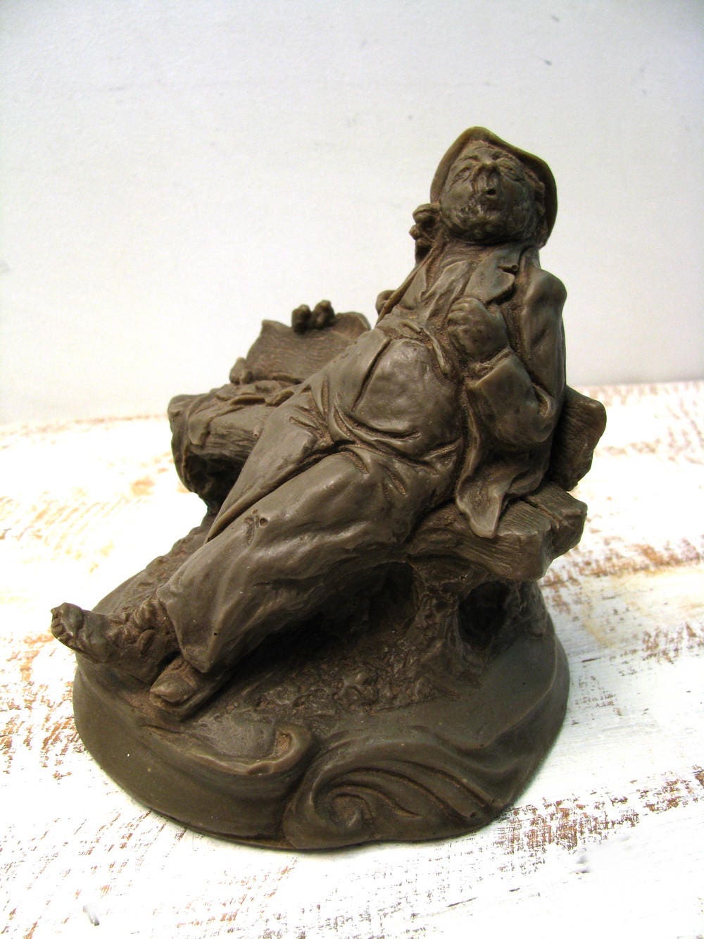 Mini Sculpture Original P.dunn Signed Resin Figurine Resting Man on a ...