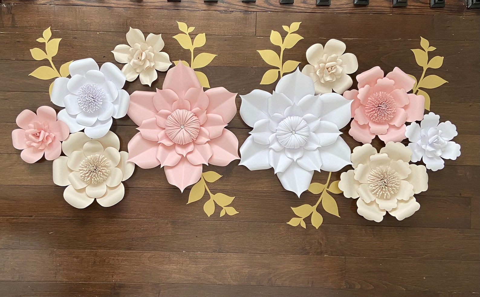 Nursery Paper Flowers Set of 10 wall flowers flower | Etsy
