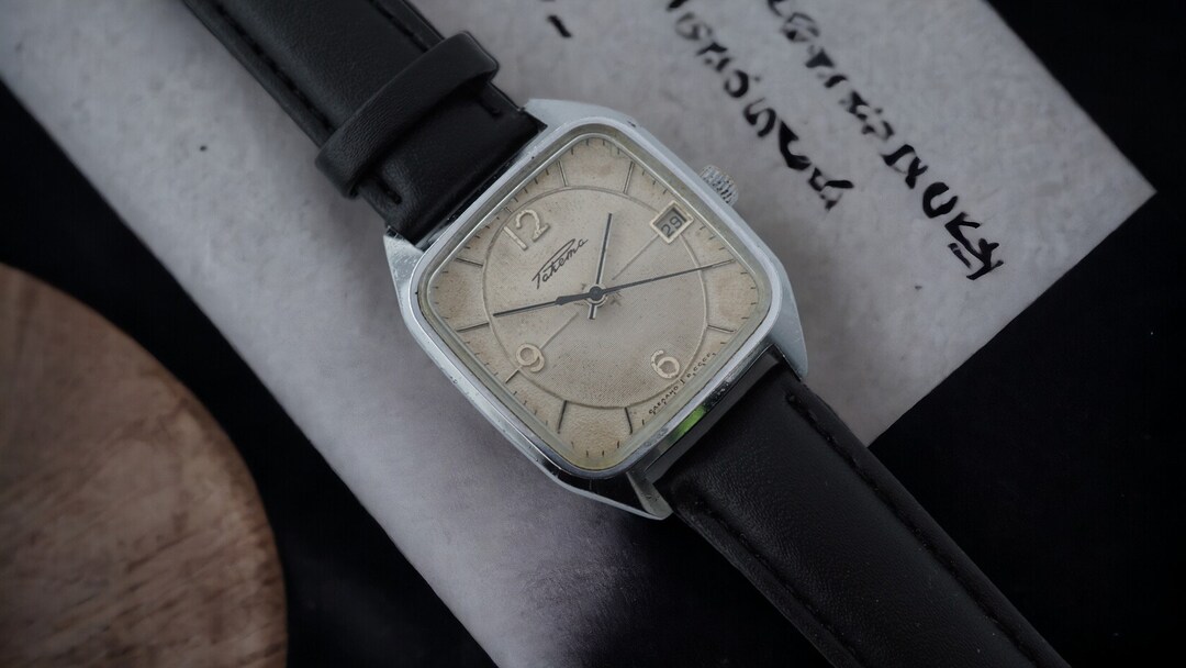 Vintage Soviet Dress Watch Raketa 2614.H 19 Jewels Date Indicator Men's ...