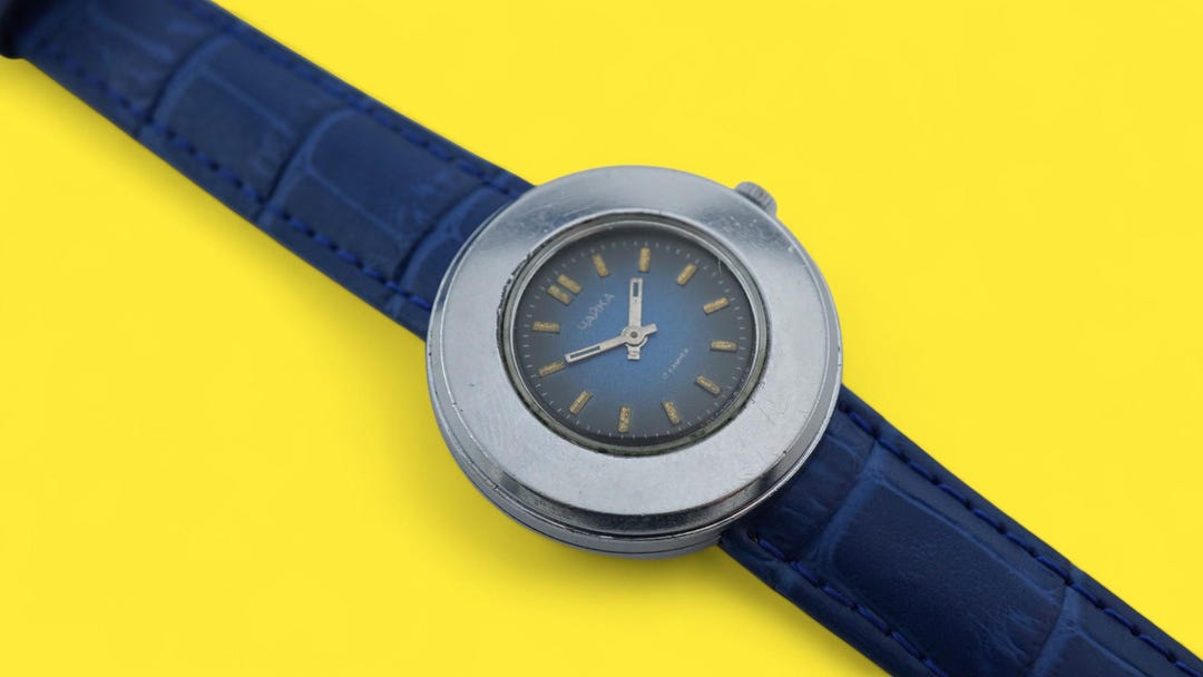 Vintage Women's Wristwatch CHAIKA 1601A 17 Jewels, Blue Dial, Soviet ...