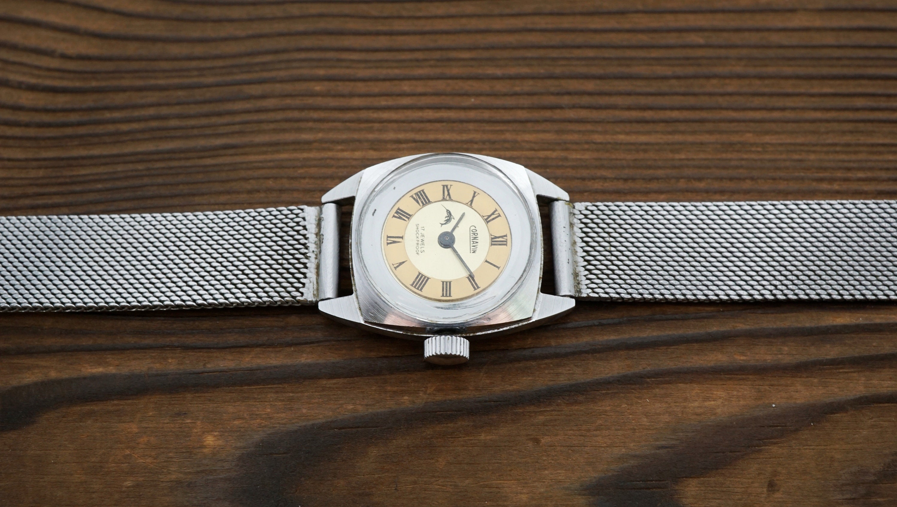 Vintage Soviet Wristwatch CORNAVIN Chaika 1601A Dolphin - Etsy