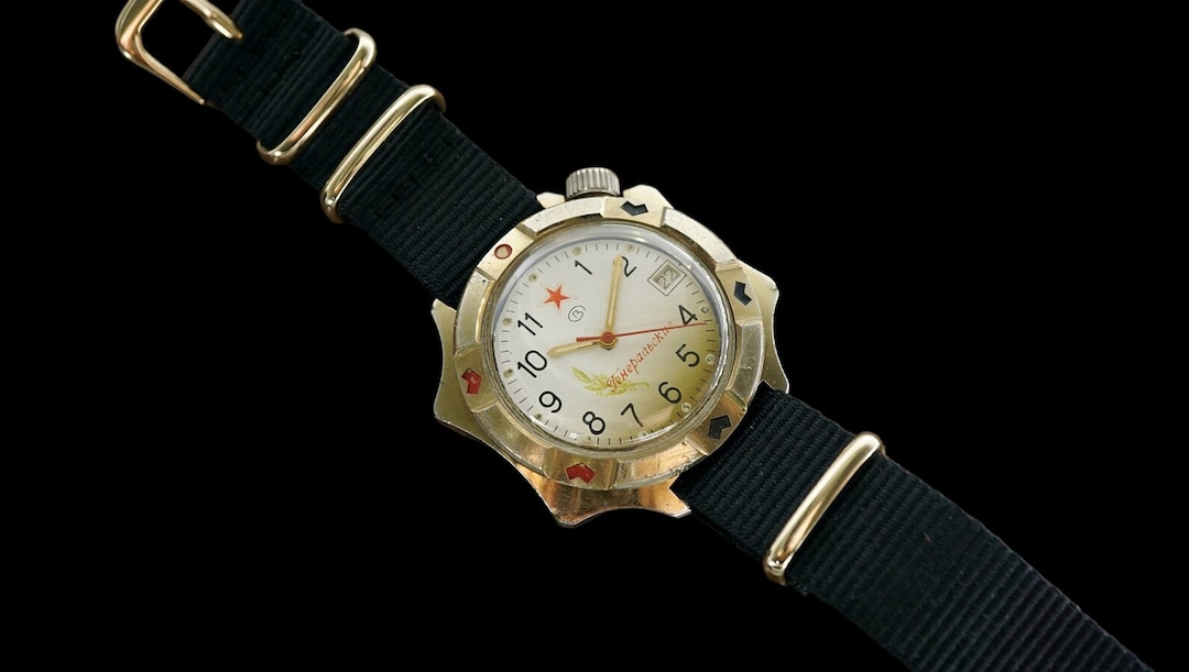Vintage Soviet Military Watch Vostok General's Komandirskie 17 Jewels ...