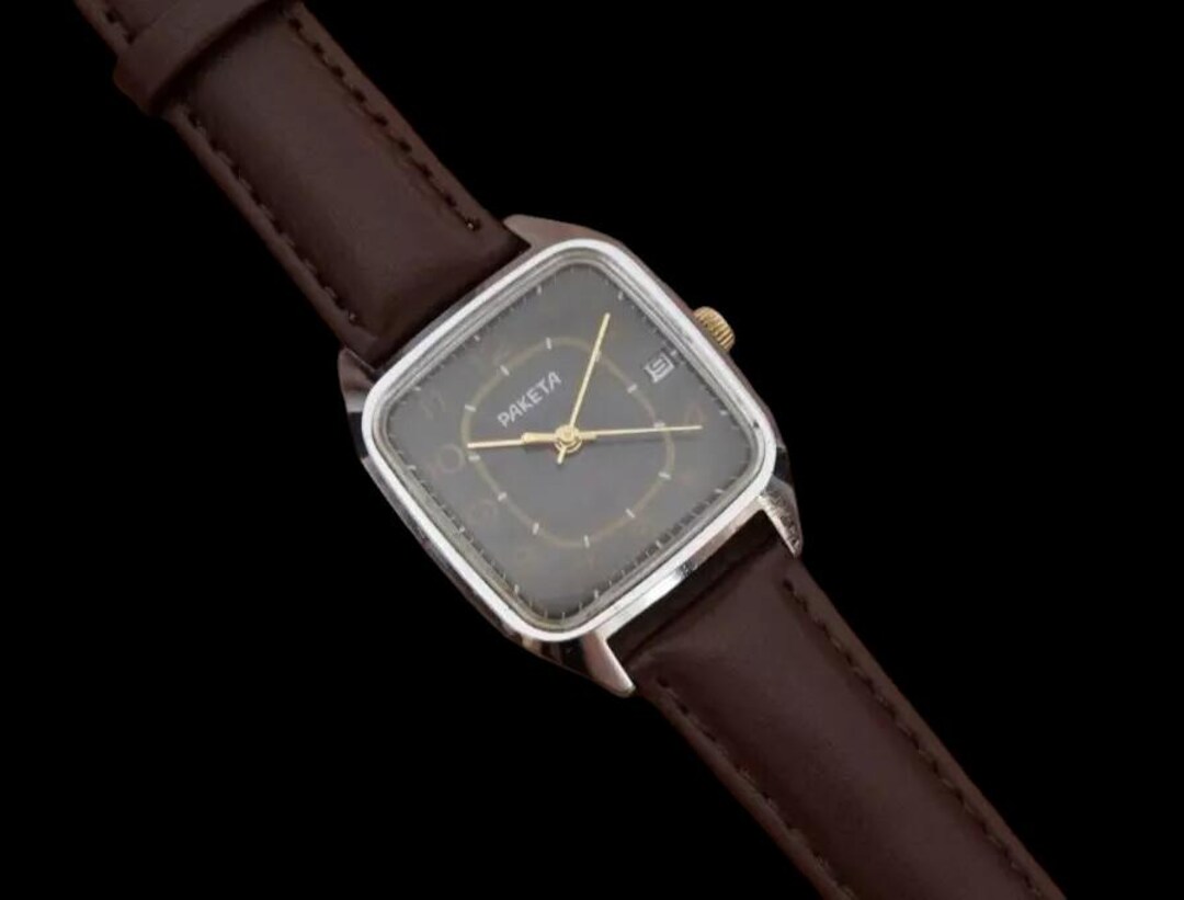 Soviet Vintage Watch Raketa 2614.H Men's Mechanical Wristwatch Date ...
