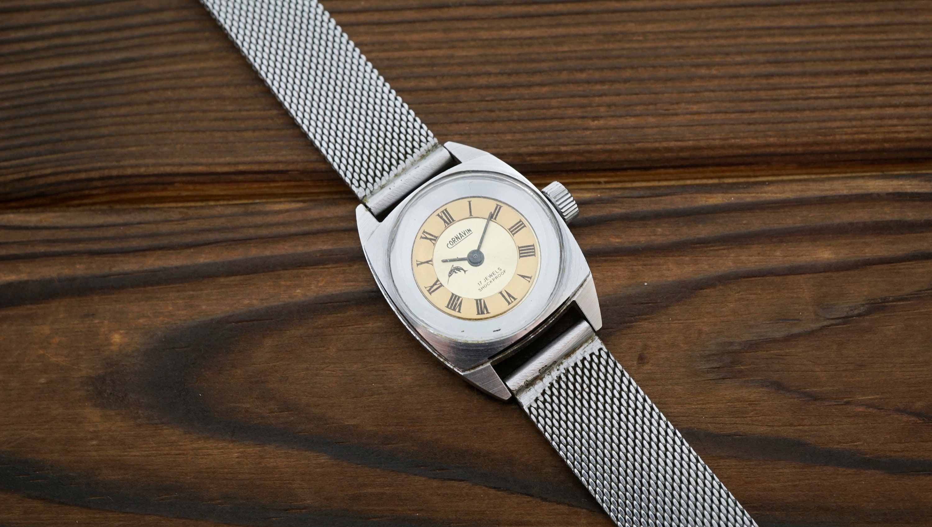 Vintage Soviet Wristwatch CORNAVIN Chaika 1601A Dolphin - Etsy