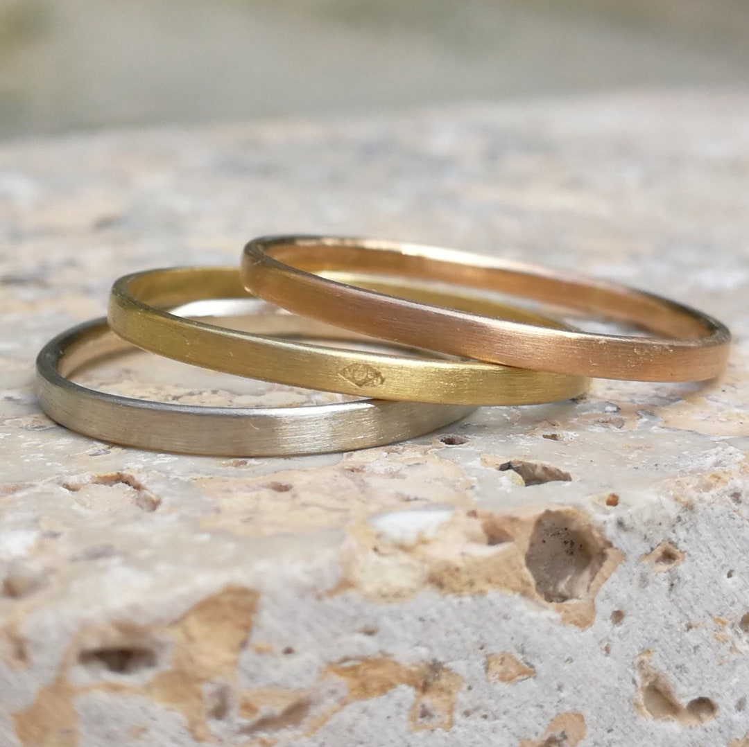 Dahna 1.5 Mm, 18K Gold, Satin Ribbon Alliance, Thin Ring, Simple ...