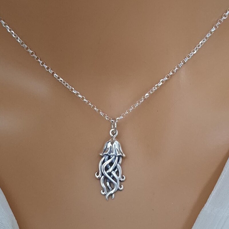 Jellyfish Necklace - Etsy