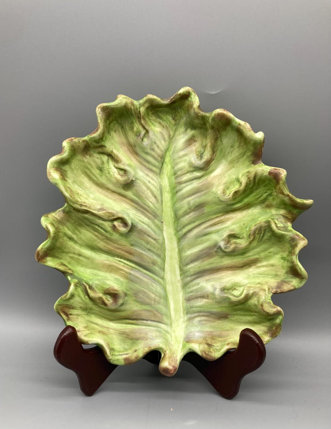 Lettuce Leaf Plate. Enesco Corporation. Textured to Look Like Lettuce ...