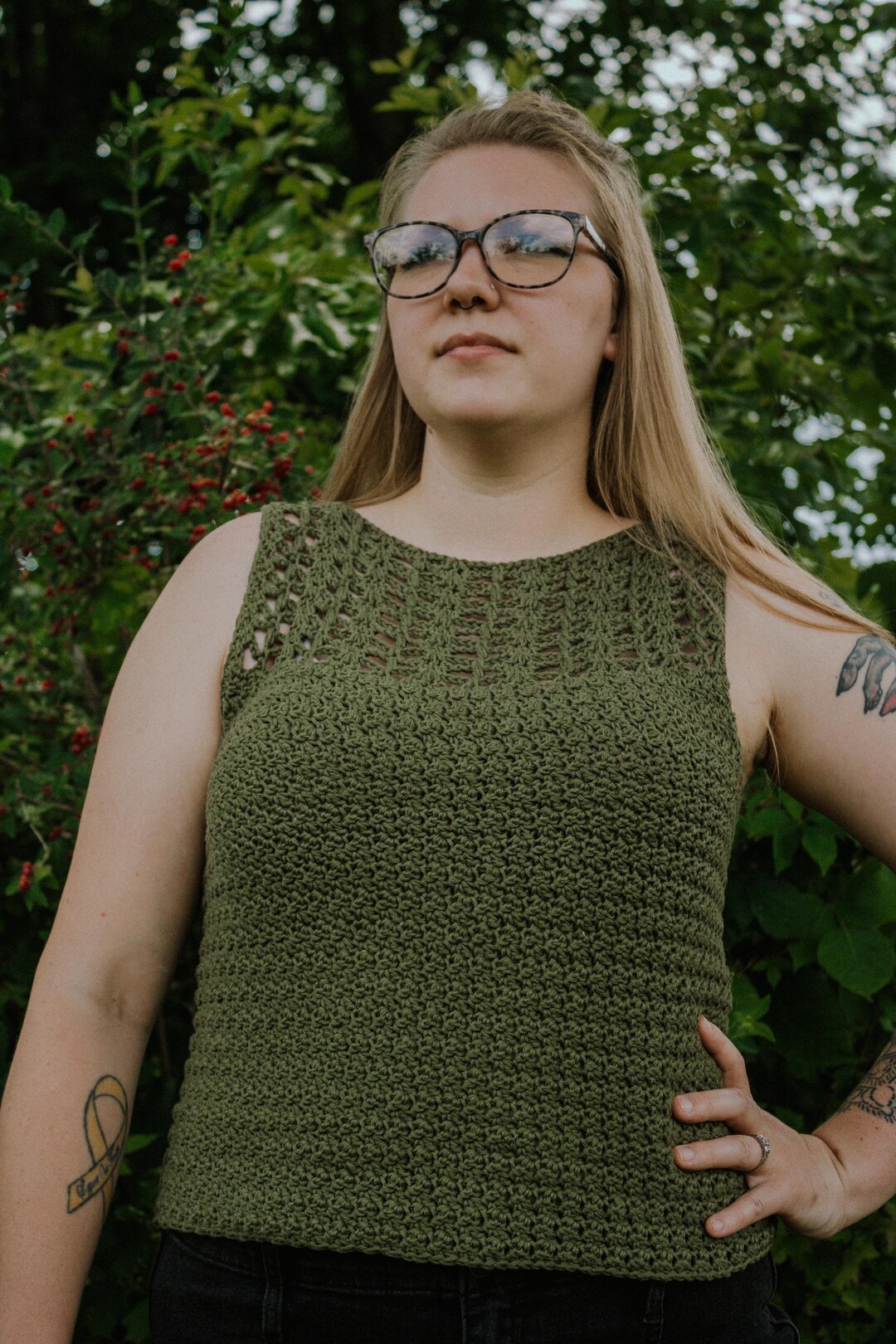 Modèle de haut au crochet Becca : motif en dentelle d'été ...