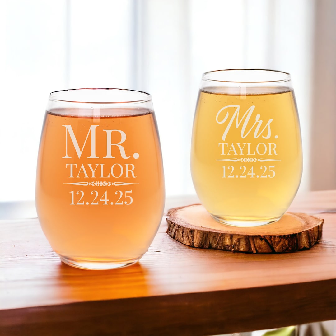 Bride and Groom Glasses Set of 2, Mr and Mrs Glasses for Wedding Gift ...