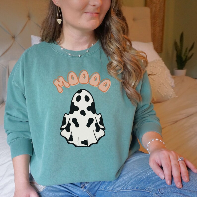 Classic Retro Ghost Design Spooky Season Halloween Ghost - Etsy