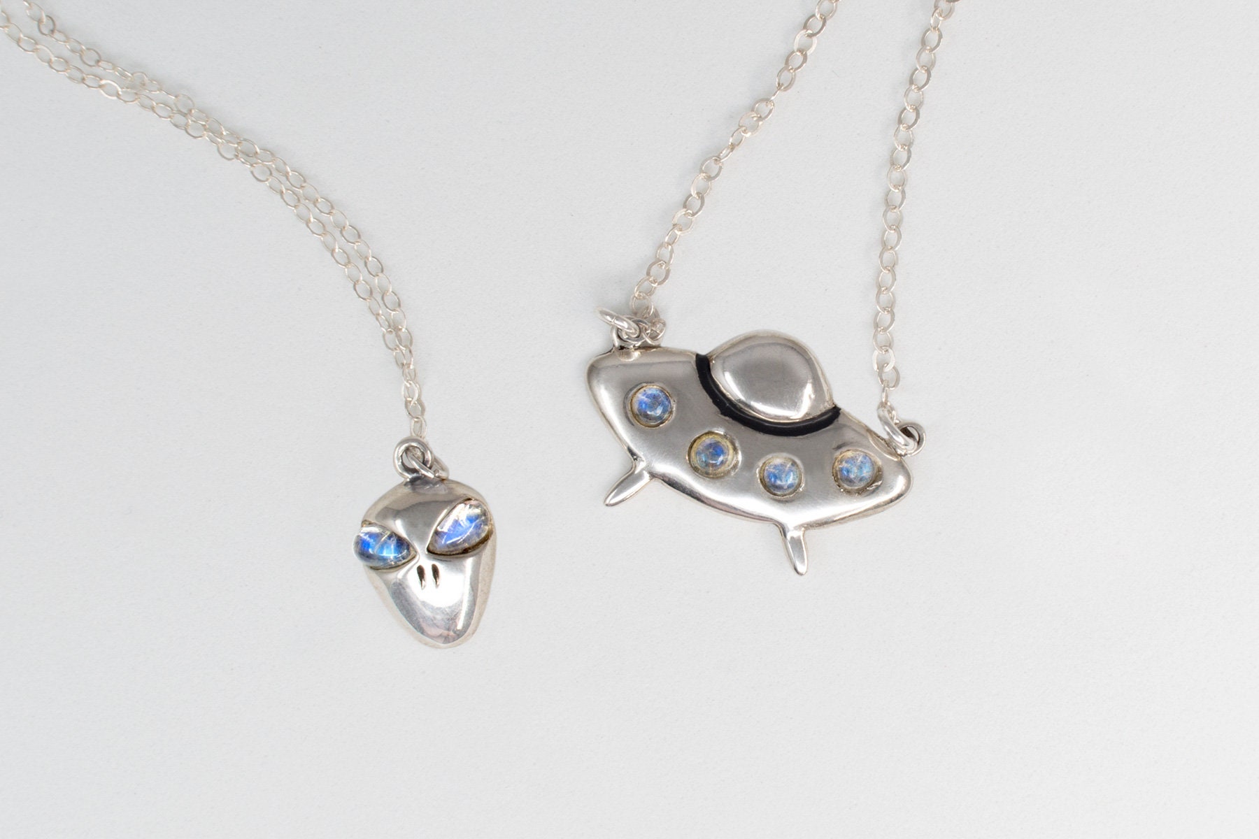 Alien Pendant, Cute Aliens, Alien Jewelry, UFO Jewelry, Dainty Jewelry ...