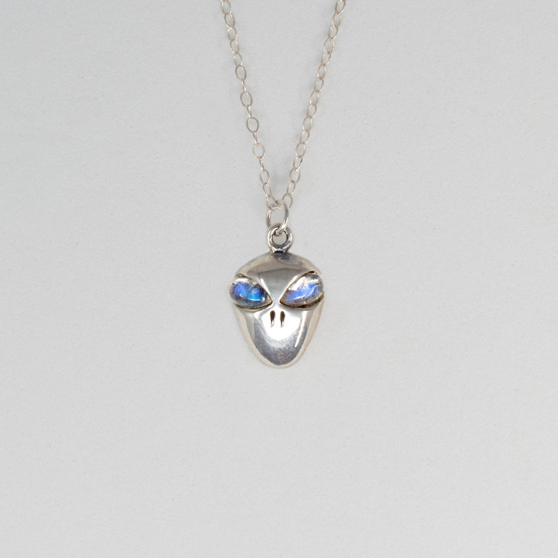 Alien Pendant Cute Aliens Alien Jewelry UFO Jewelry Dainty - Etsy