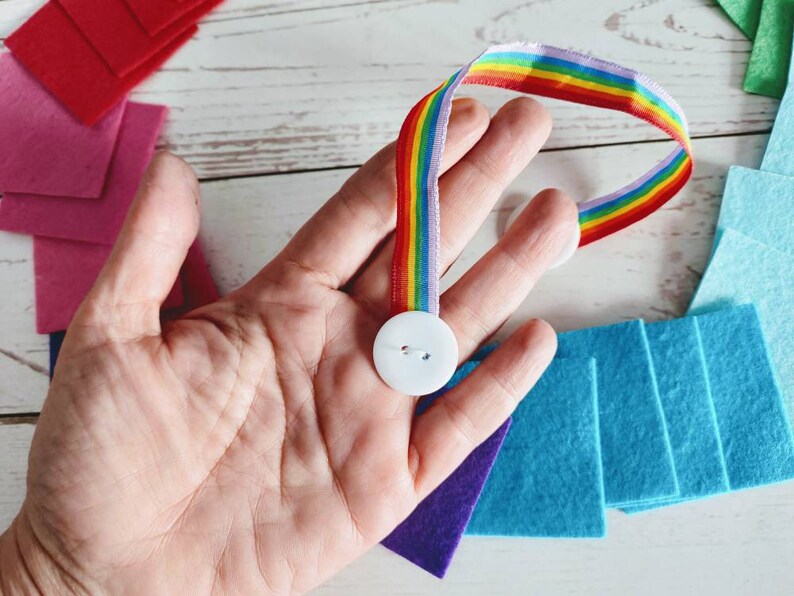 Buttoning Rainbow Toy Montessori Toy Fine Motor Skills Toy | Etsy