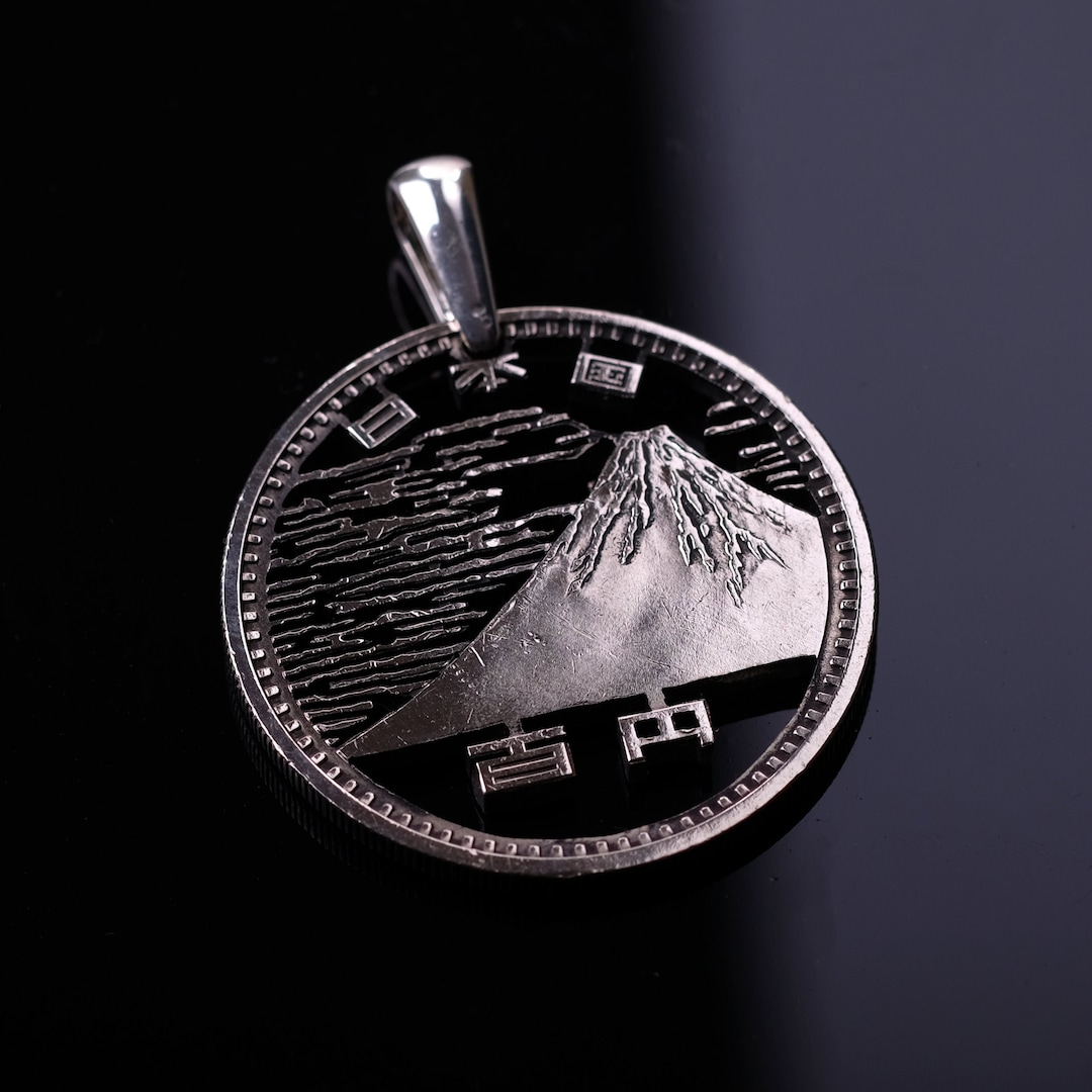 1970 Japan 100 Yen Cut Coin Pendant With Necklace Mount Fuji, Japanese ...