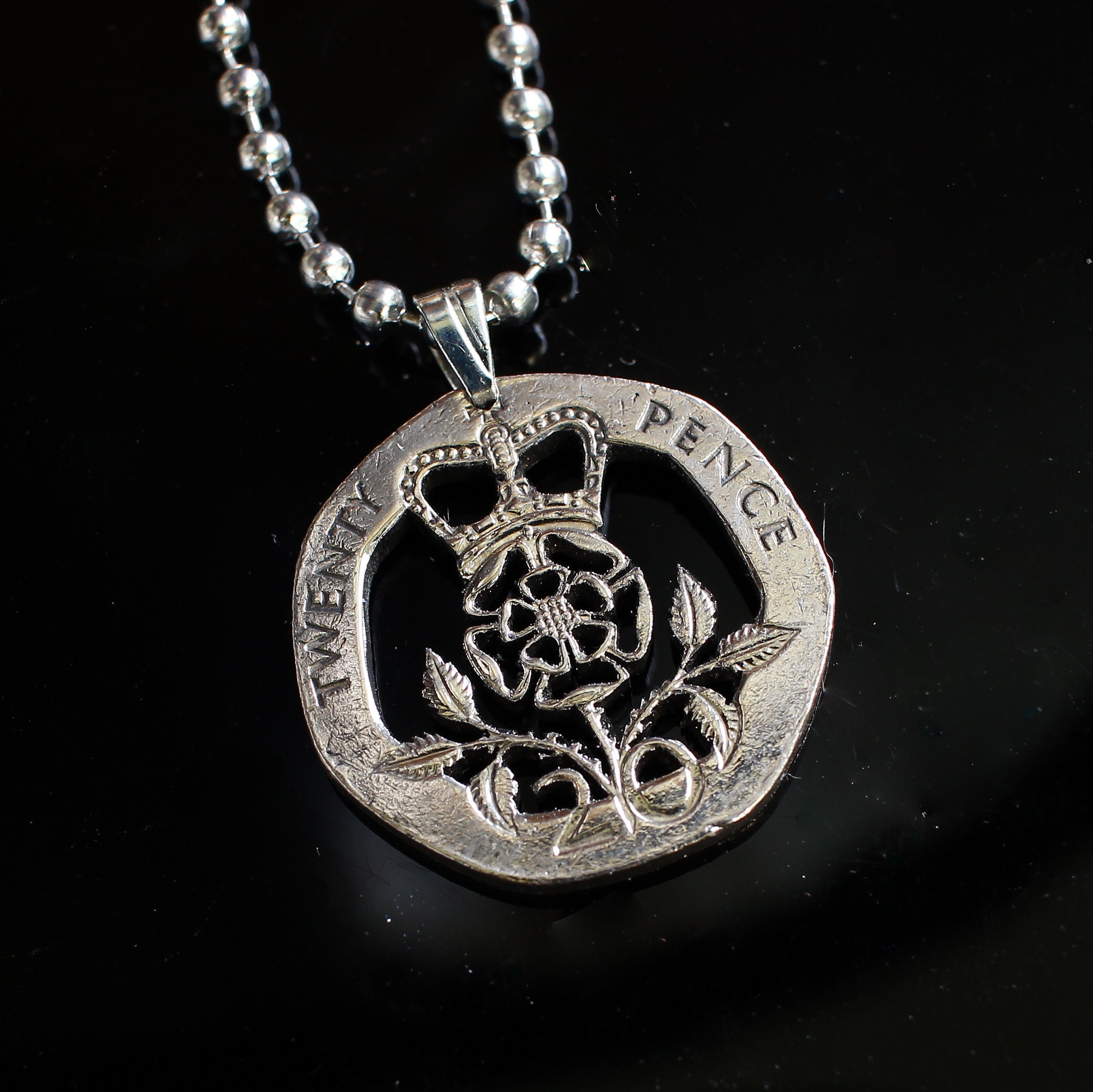United Kingdom 20 Pence Cut Coin Pendant With Necklace English Crowned ...