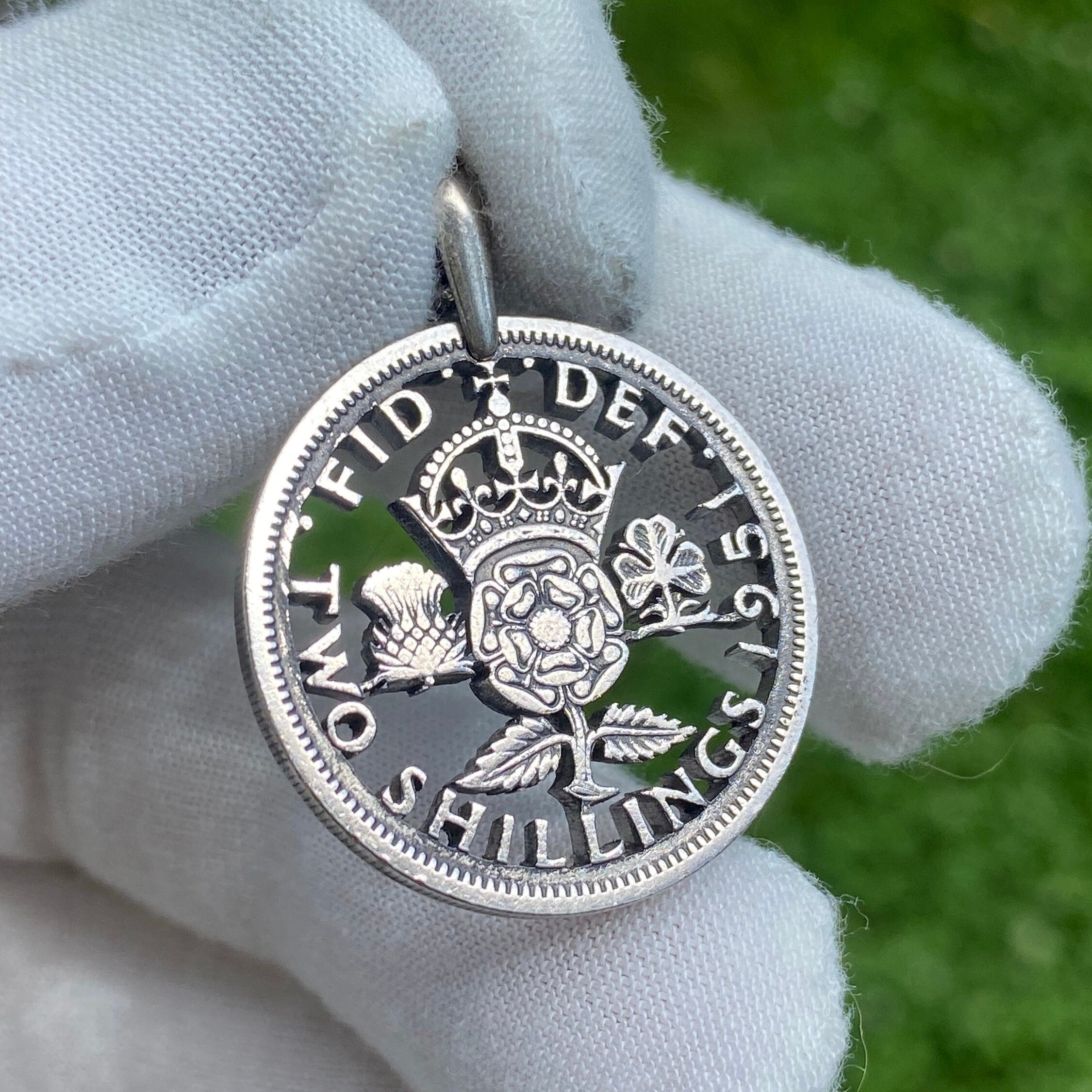 UK 2 Shilling Cut Coin Pendant Scottish Crown Edinburgh Glasgow Scots ...