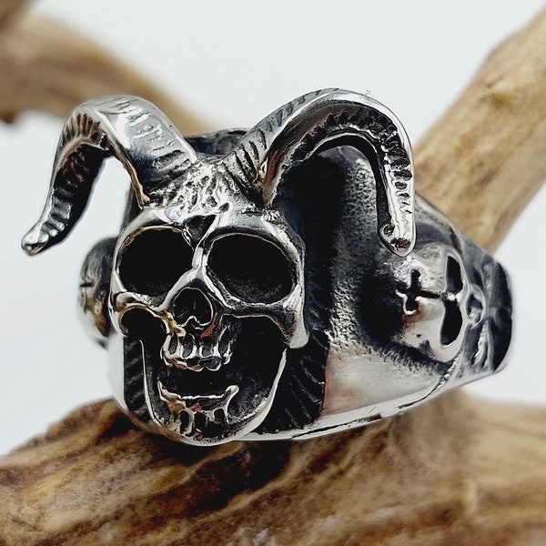 Jester Skull - Etsy