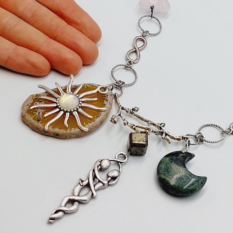 Holy Grail Stone - Etsy