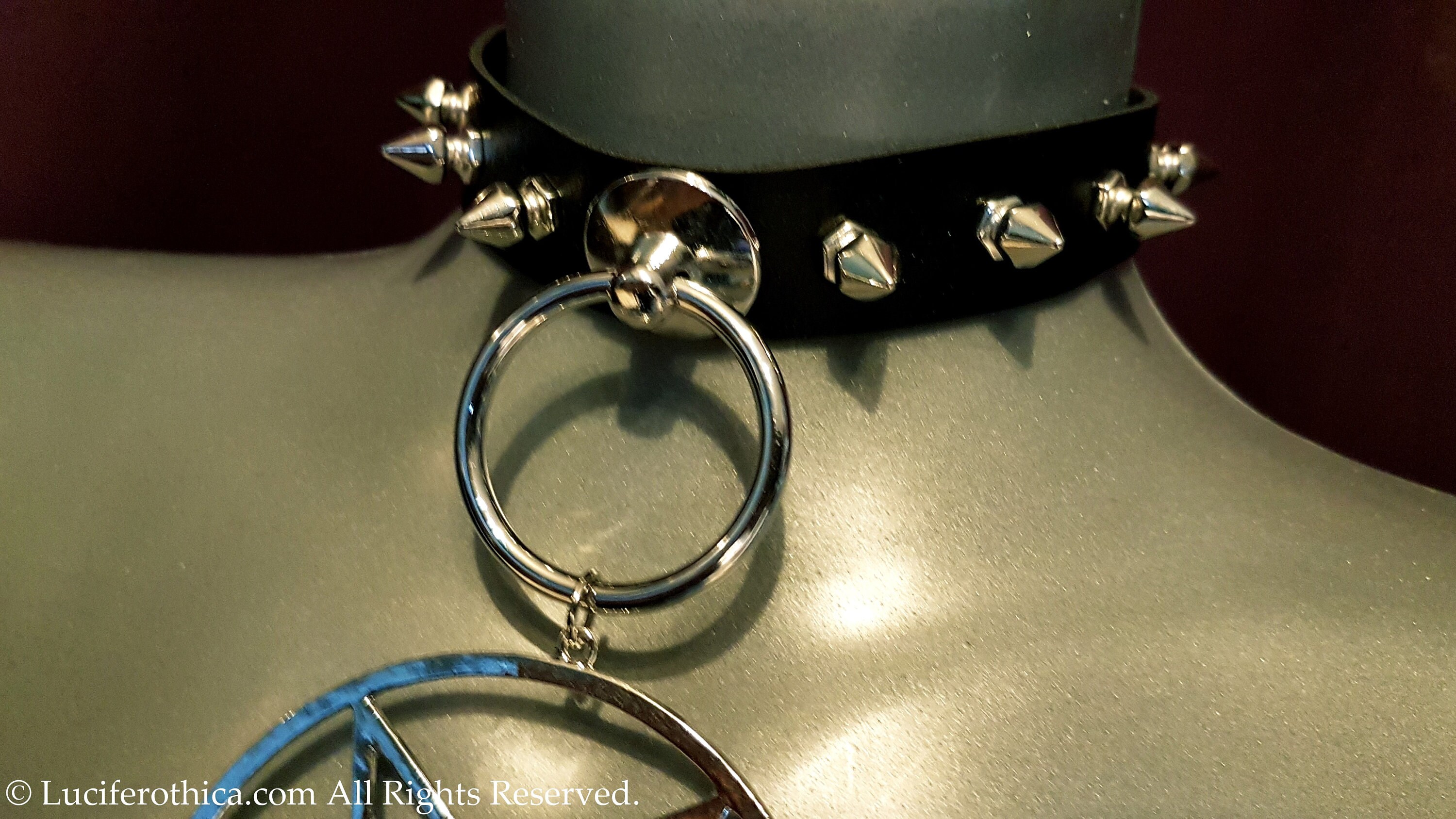 Inverted Pentagram Hexagonal Spike Choker