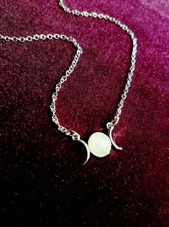 Mini Hecate Gemstone Necklaces (5 styles)