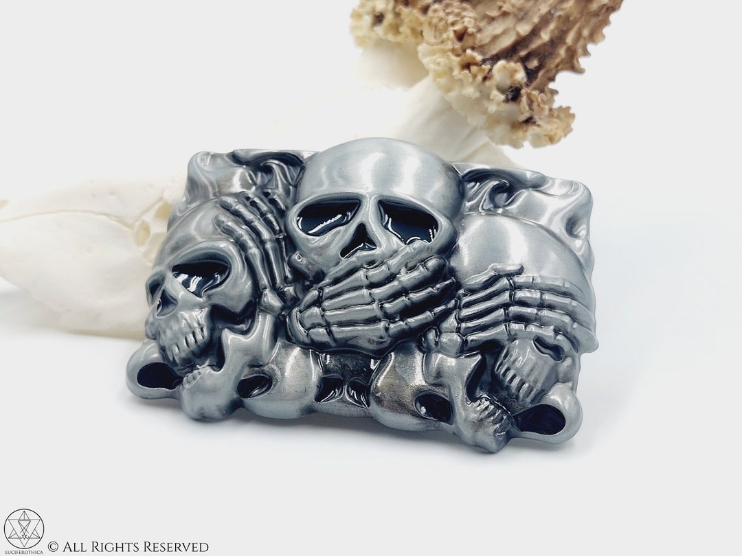 Triple Skull Belt Buckle (hear No Evil, Speak No Evil, ... See No Evil ...