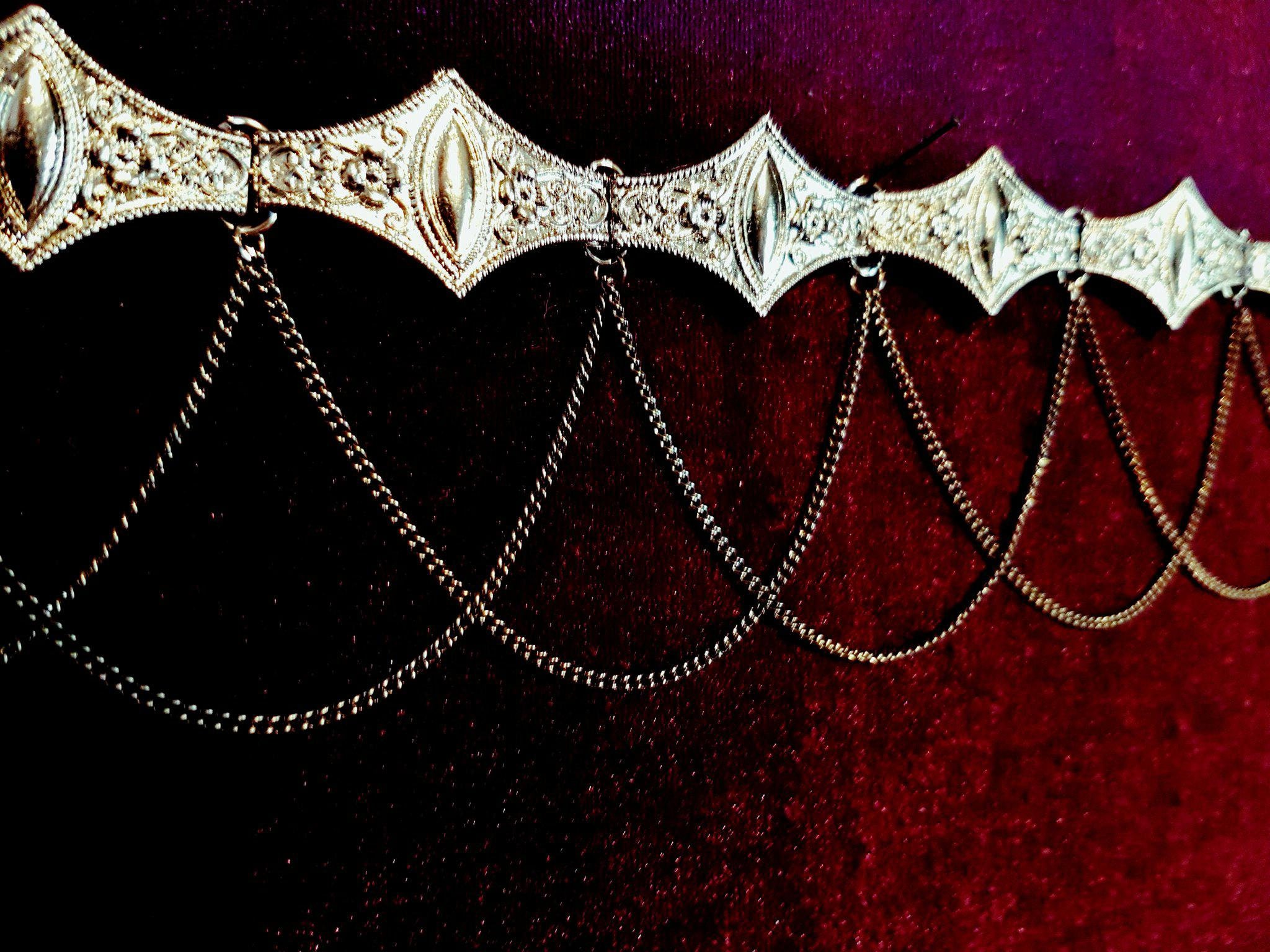 Gothic Vampire Metal Choker (2 styles available)