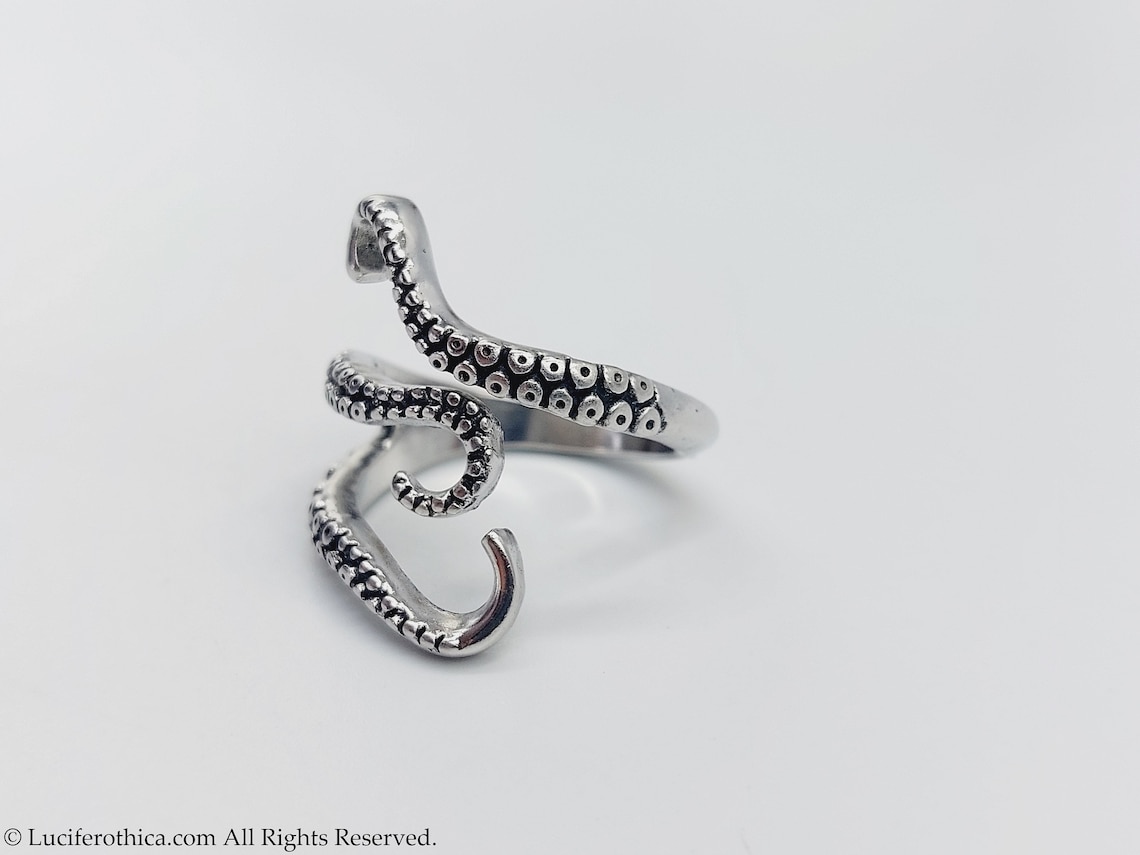 Cthulhu Tentacle Ring - Cthulhu Ring Octopus H.P. Lovecraft Horror ...