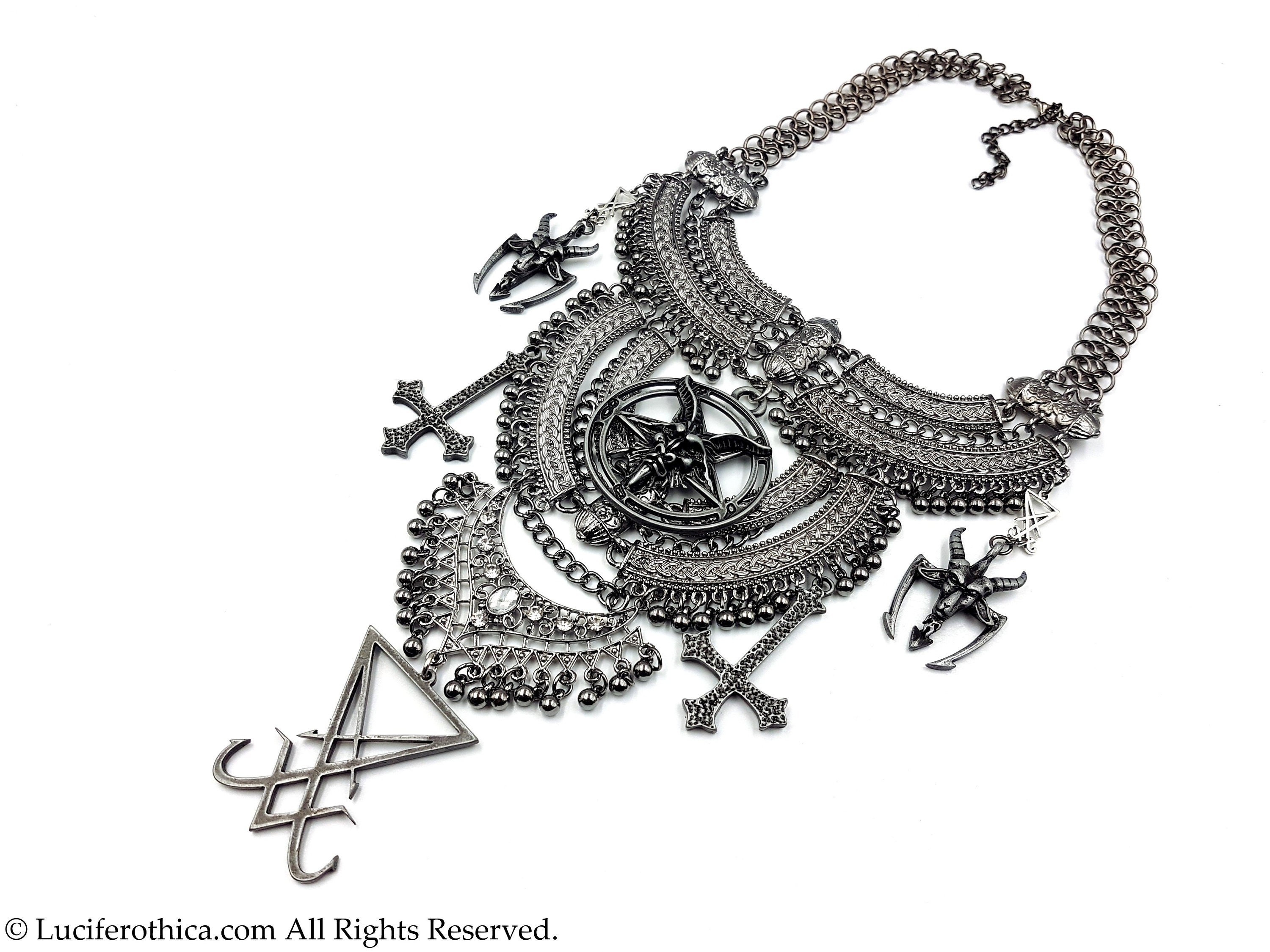 Hail Satan ! Neckpiece