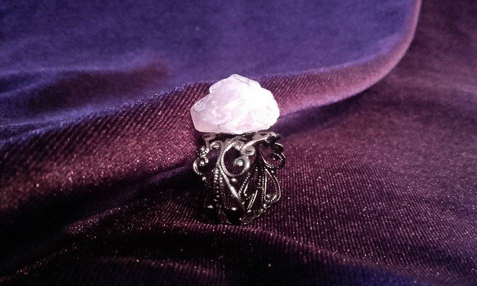 Amethyst Ring - pure gemstone rock spiritual