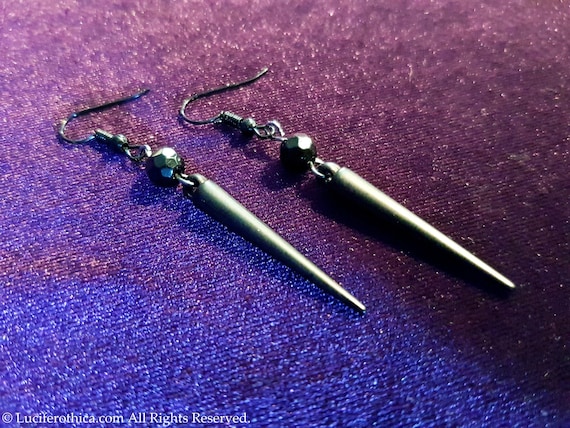 Single Black Spike Earrings gothic goth witch spikes spike | Etsy España