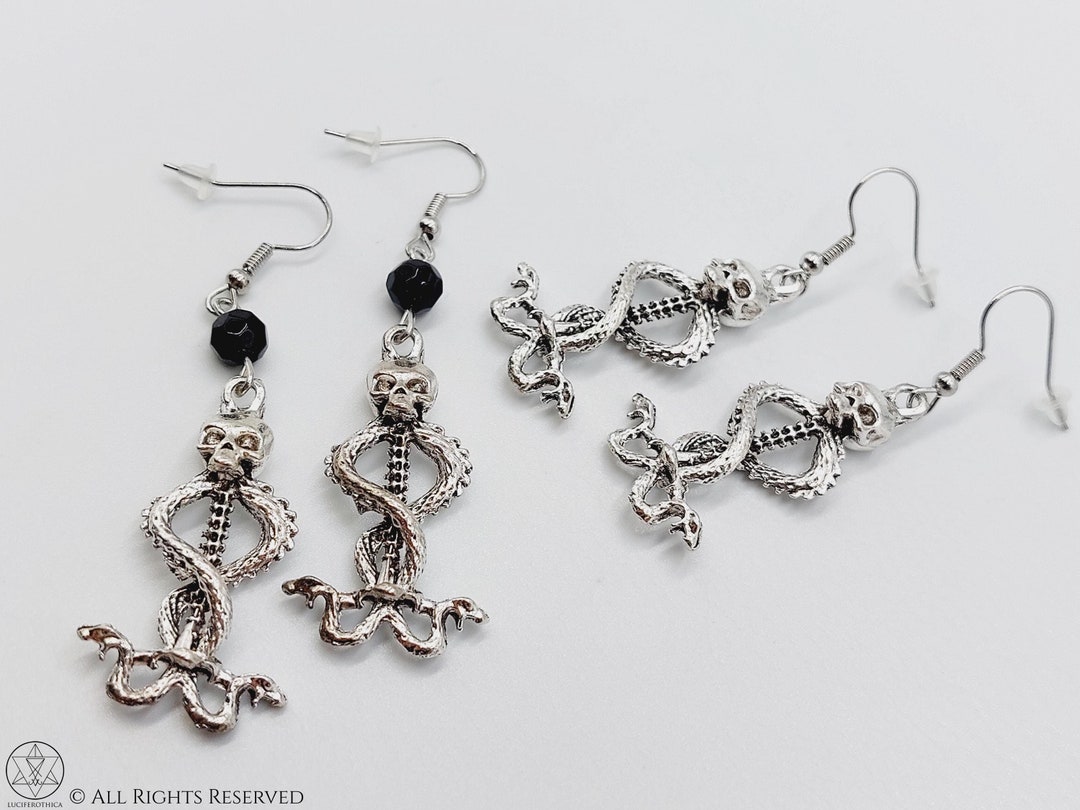 Verschlungene Schlangen Totenkopf Ohrringe 2 Stile Gothic okkult ...
