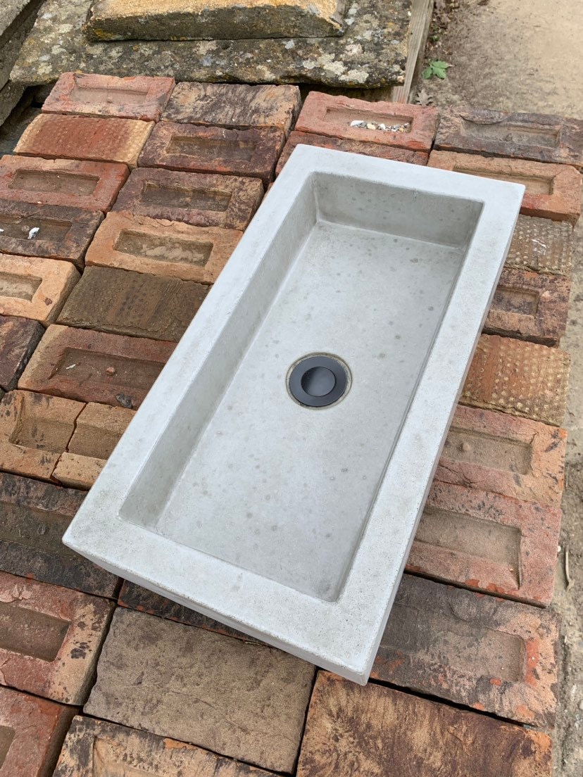 Small bathroom Concrete sink